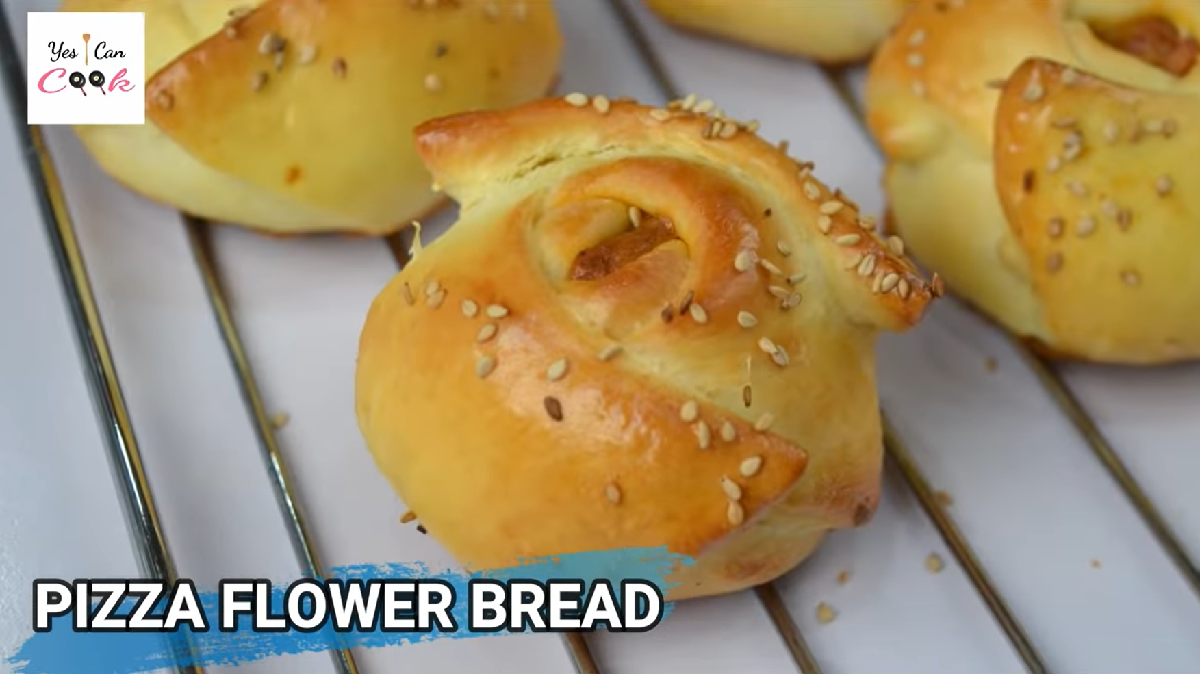 Flower Bread Pizza Recipe - YesicanCook